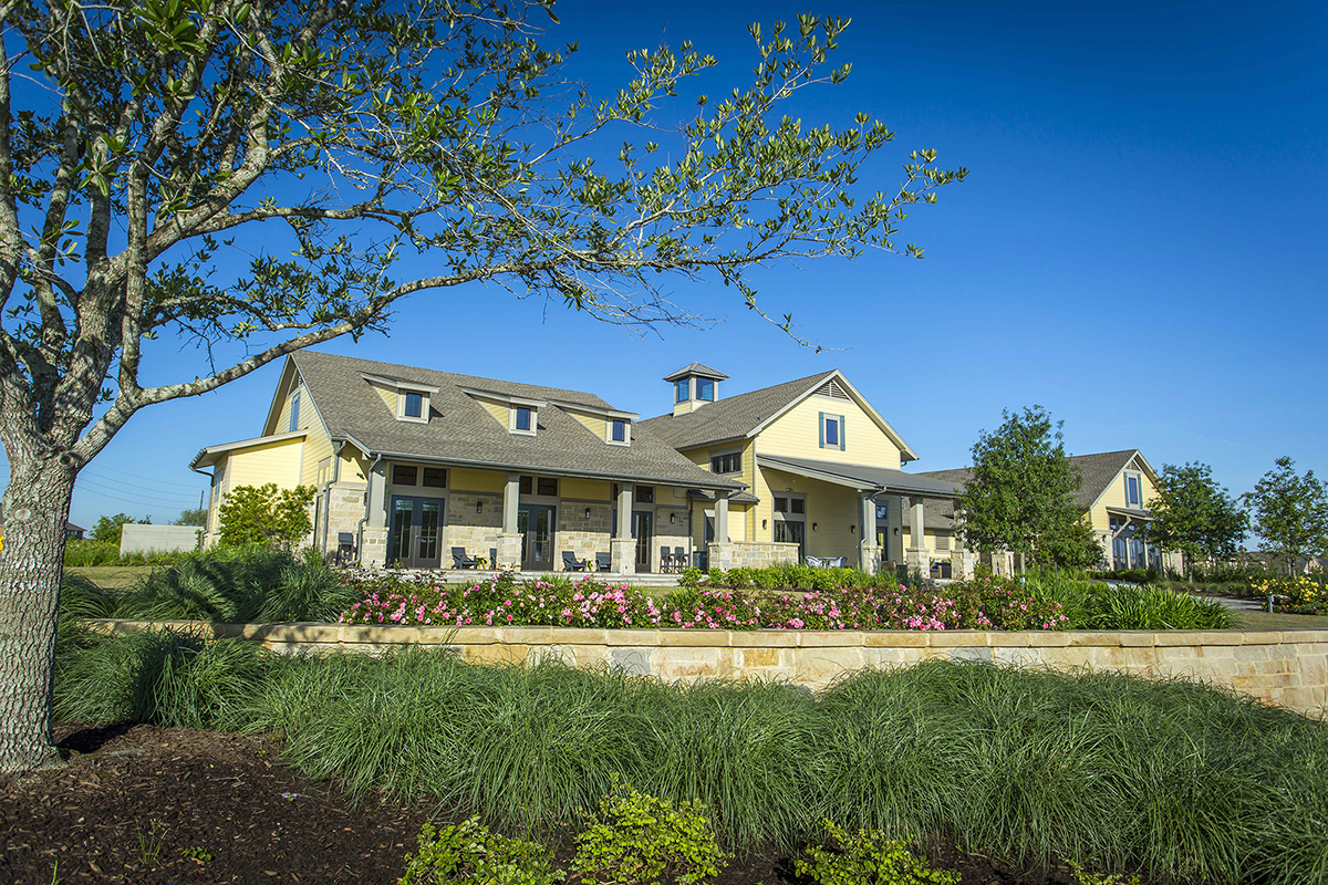 Sienna Plantation - Sawmill Lake Recreation Center - Millis Equipment